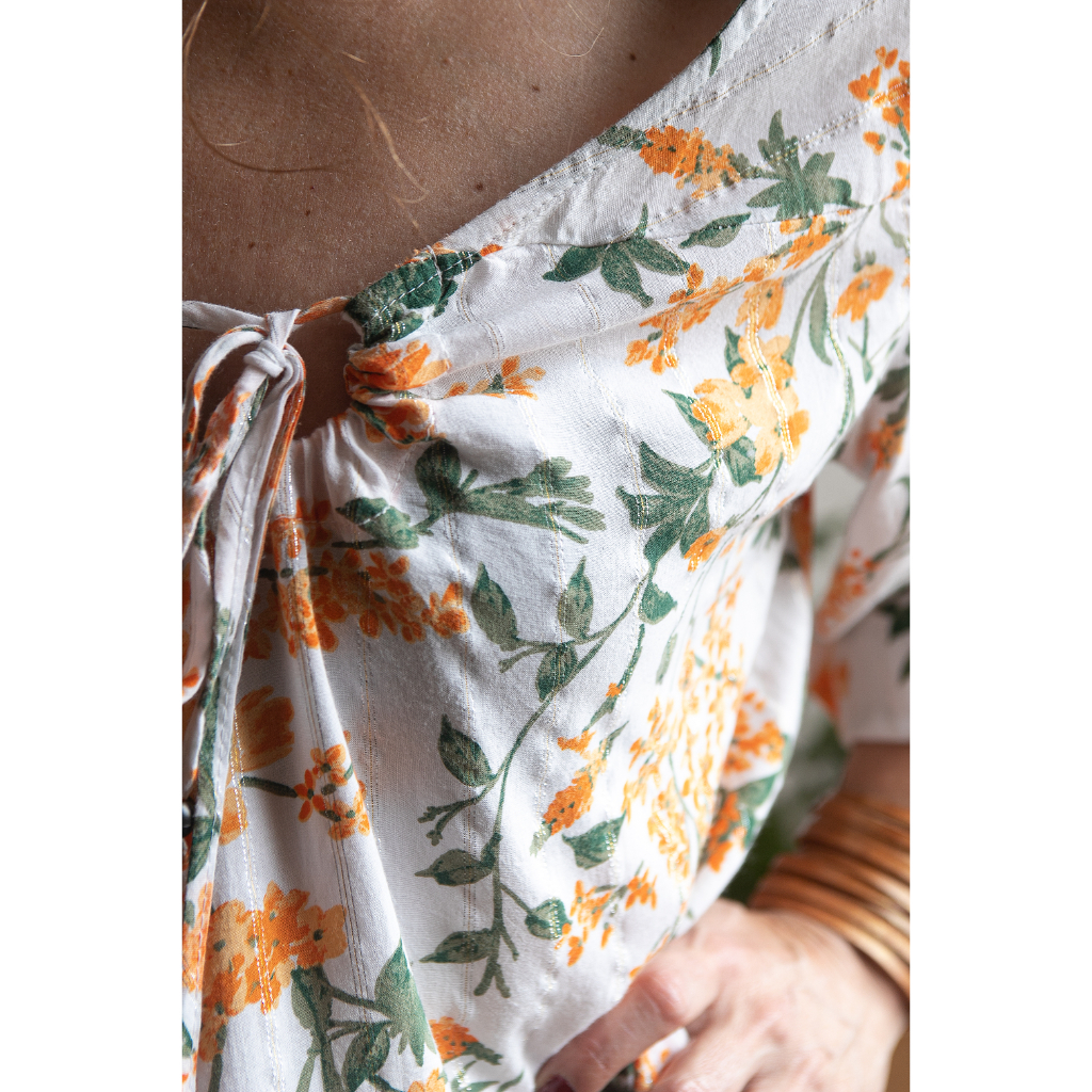 Bata de algodão estampa floral - Brechó Pano Bonito