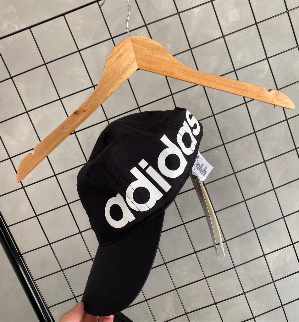 Boné Adidas Letreiro - Comprar em kennaistore