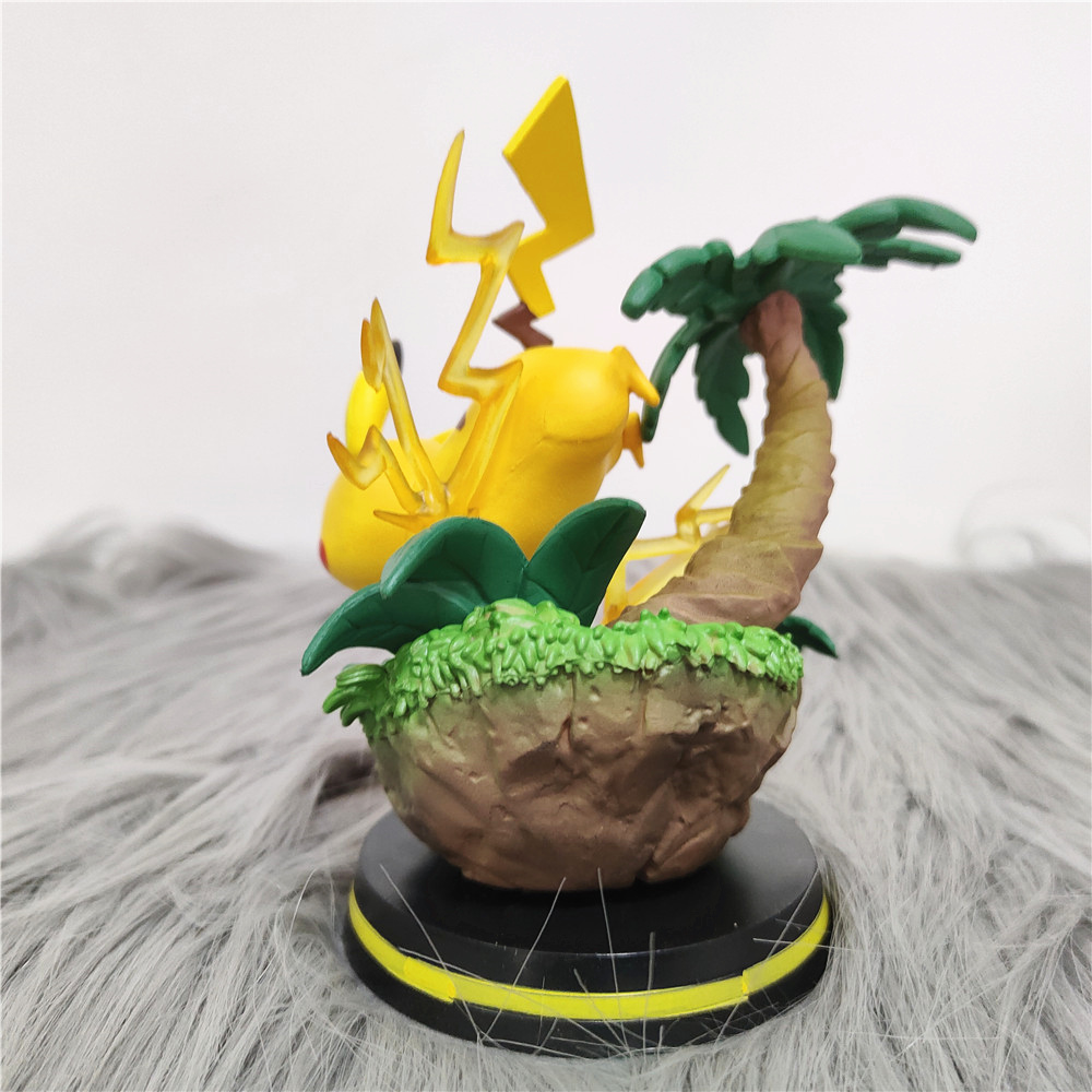 Action Figure Pikachu na Árvore | Pokémon