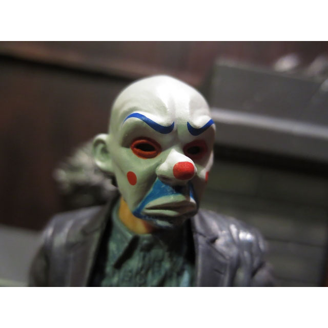 Action Figure Coringa (Ladrão de Banco) Mafex | Batman: O Cavaleiro das ...