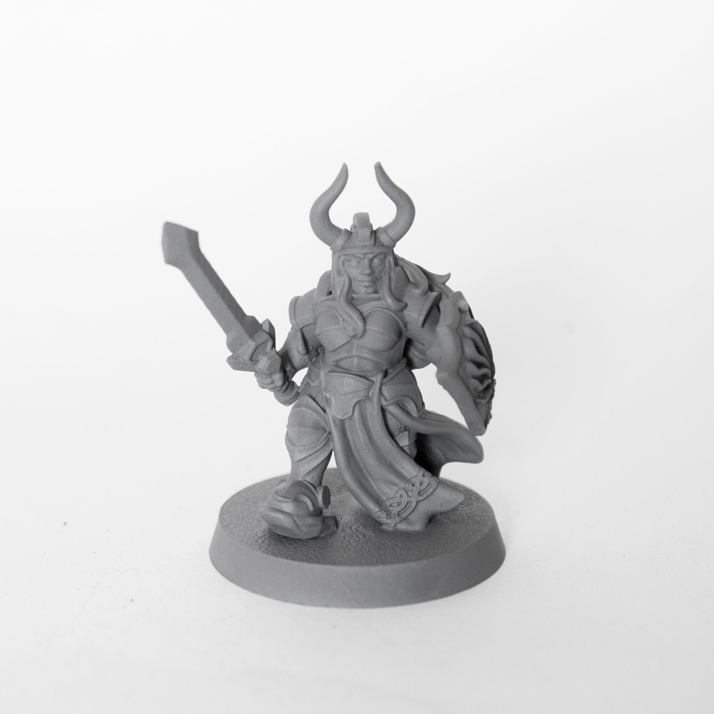 Dwana Rainha Guerreira Anã