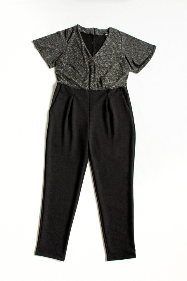 P1021/1 Mono Scutum, Negro - Comprar en Syes Outlet