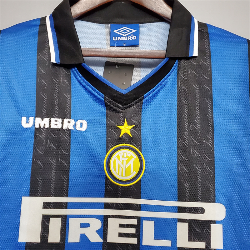 Camisa Retrô Inter de Milão 1997/1998 Craque Ronaldo Fenômeno - Umb