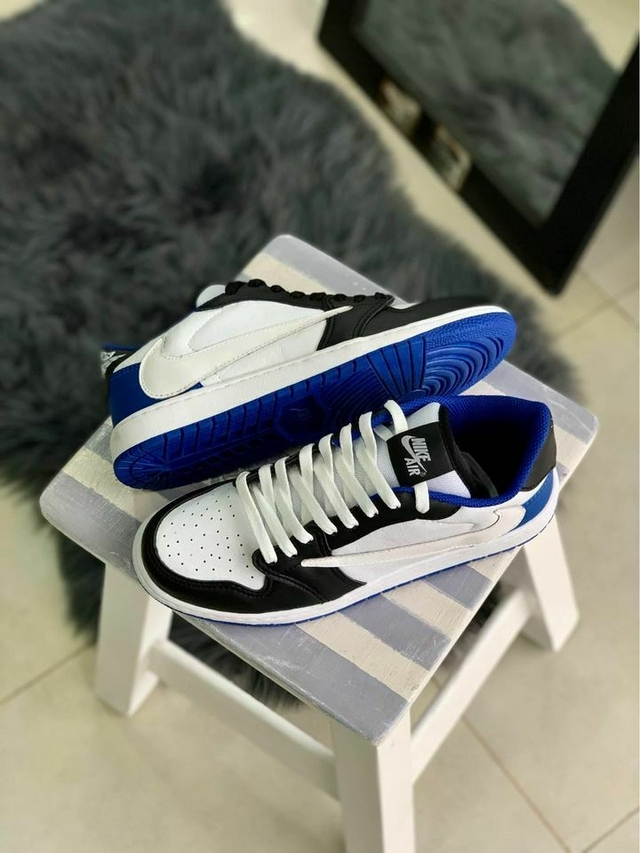 JORDAN TRAVIS SCOTT Premium - Comprar en TORONTO