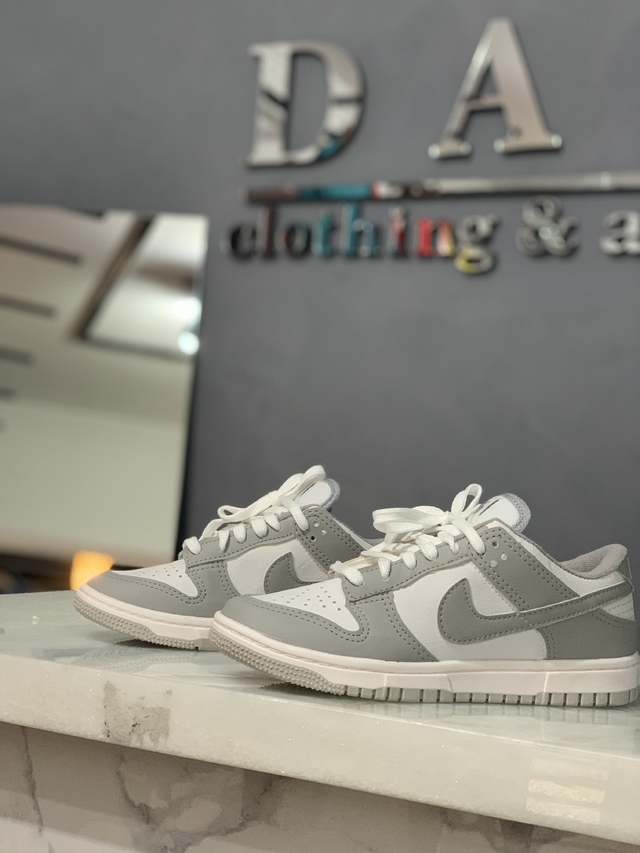 Dunk Low Cinza - Comprar em Dash Imports
