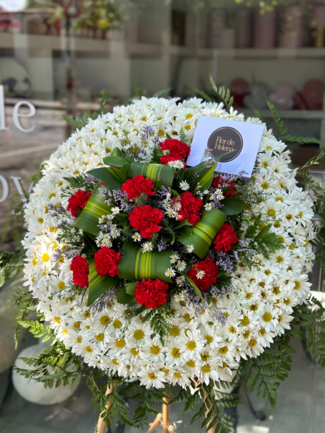 Corona Fúnebre Flor de Helena - Flor de Helena