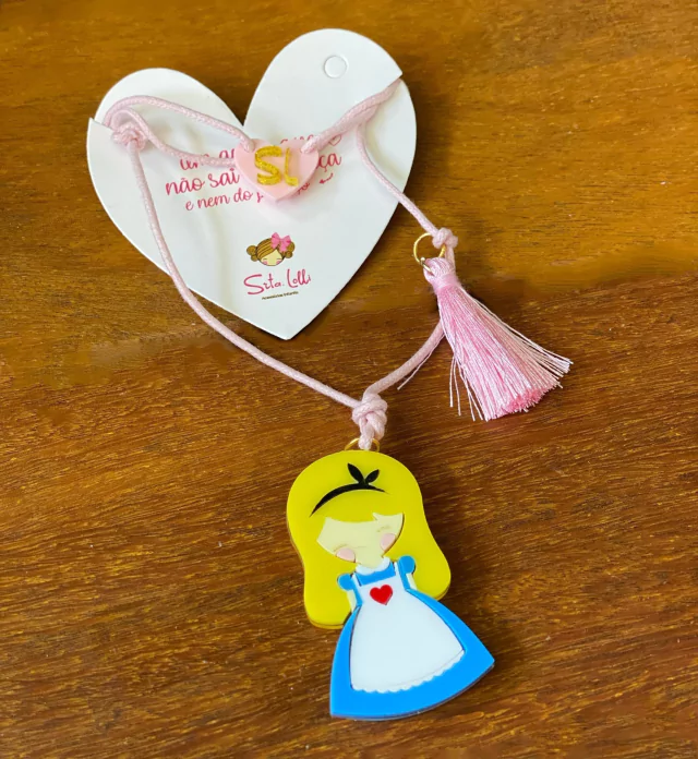 Colar Alice No País Das Maravilhas - Srta. Lolli