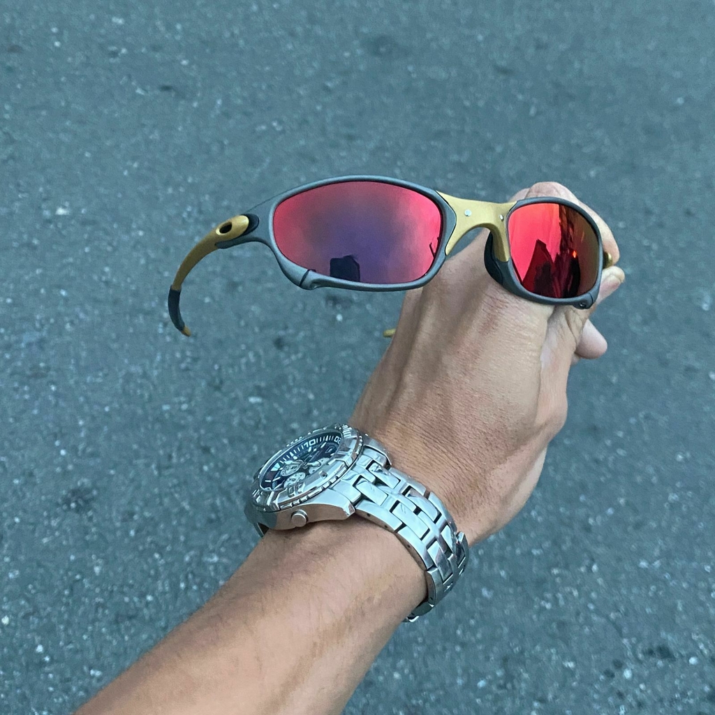 JULIET CORVETTE ARO X METAL LENTES DARK RUBY.
