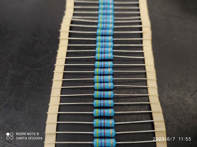 Resistor 4k7 2w 5% 11mm