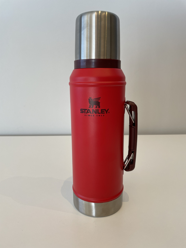 Termo Stanley Classic 950 ml Rojo lava