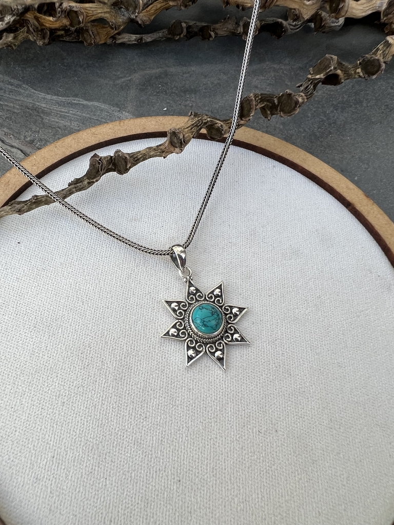 Pingente Bali Flor Pontuda Turquesa - Naturaleza.Pratas