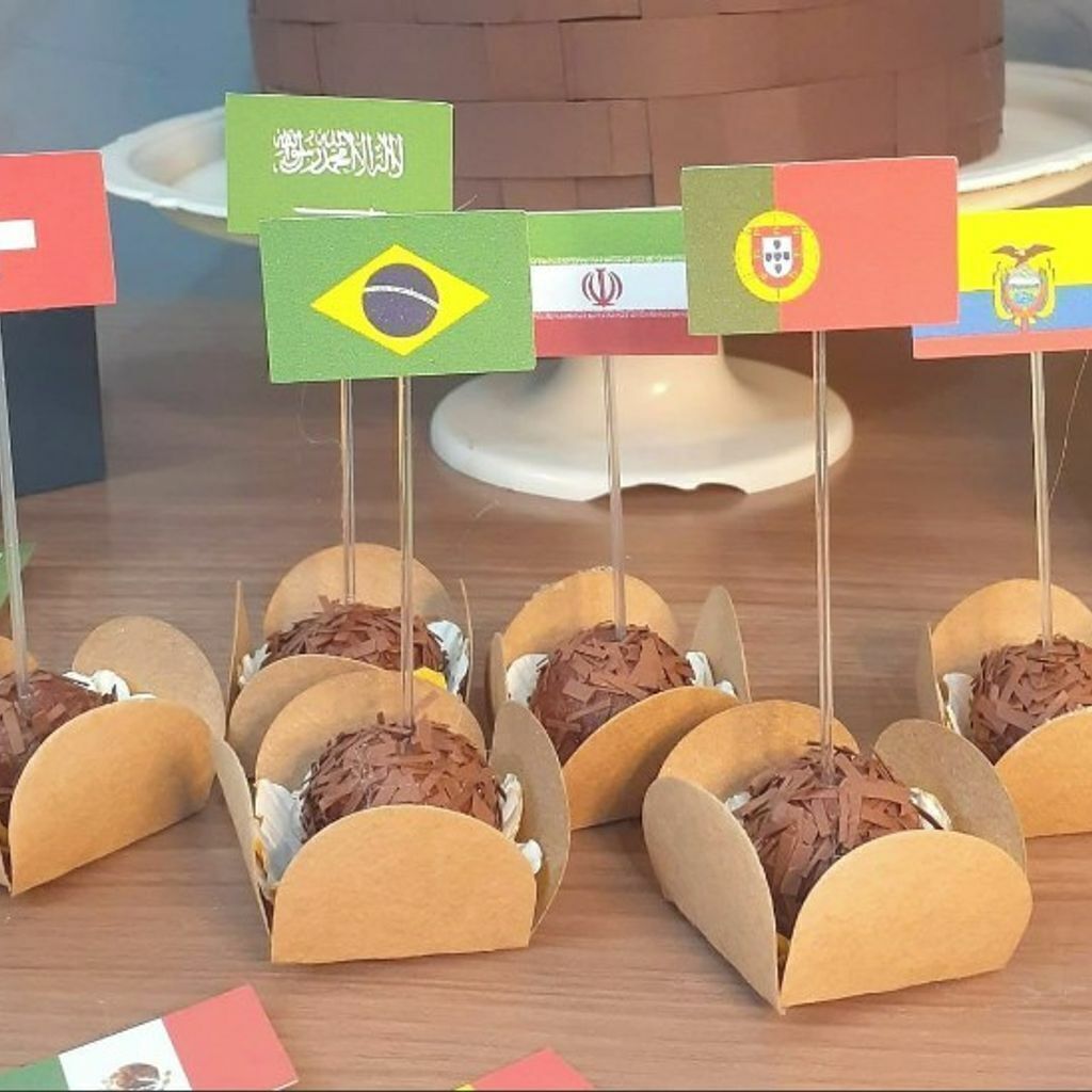 Topper de Doce Copa do Mundo - Bandeiras - Mimo Festa