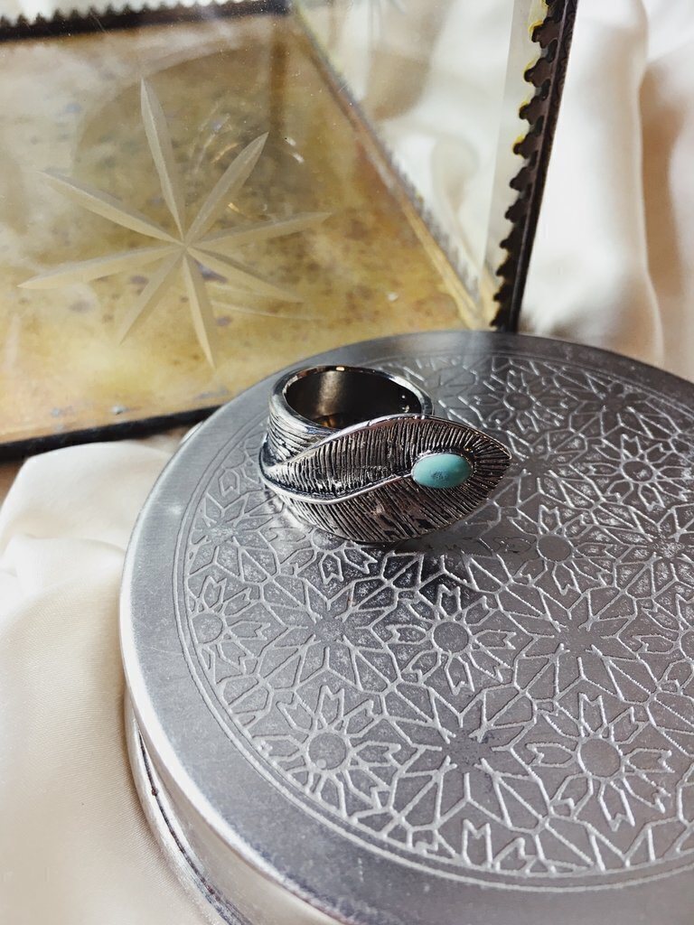 ANILLO PLUMA - Comprar en Cuatromusas