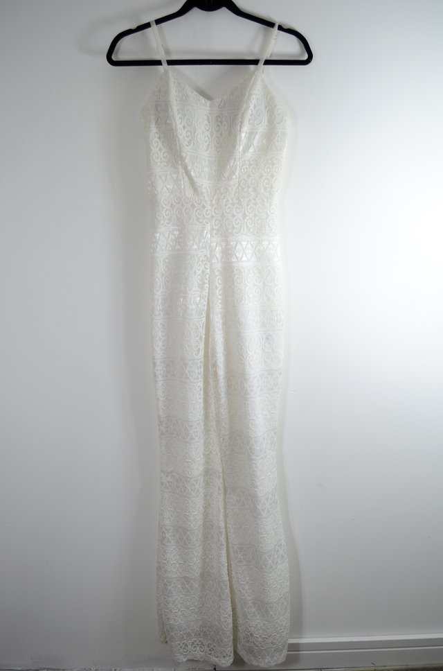 Macacão Renda - Comprar em CLEMENZE