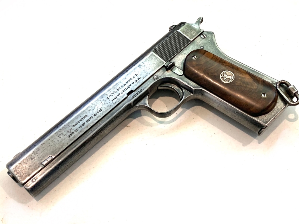 Pistolas 38
