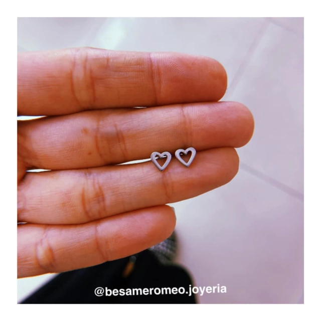 Mini corazón calado - acero quirurgico