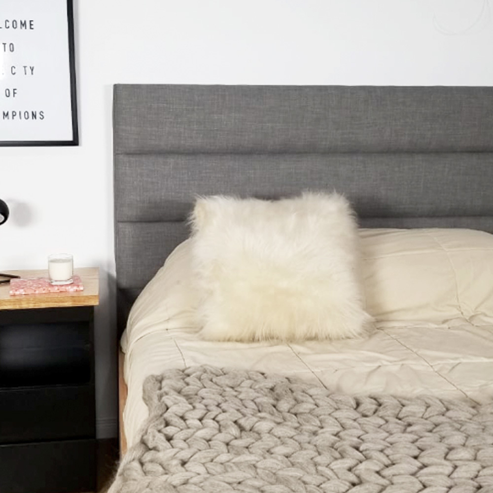 Respaldo tapizado: sofisticación y suavidad