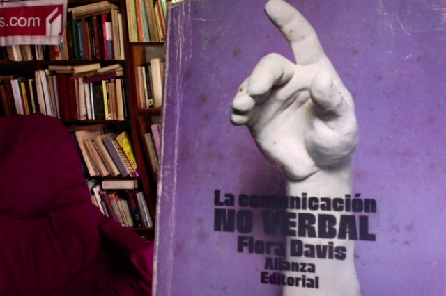 La Comunicación No Verbal / Flora Davis