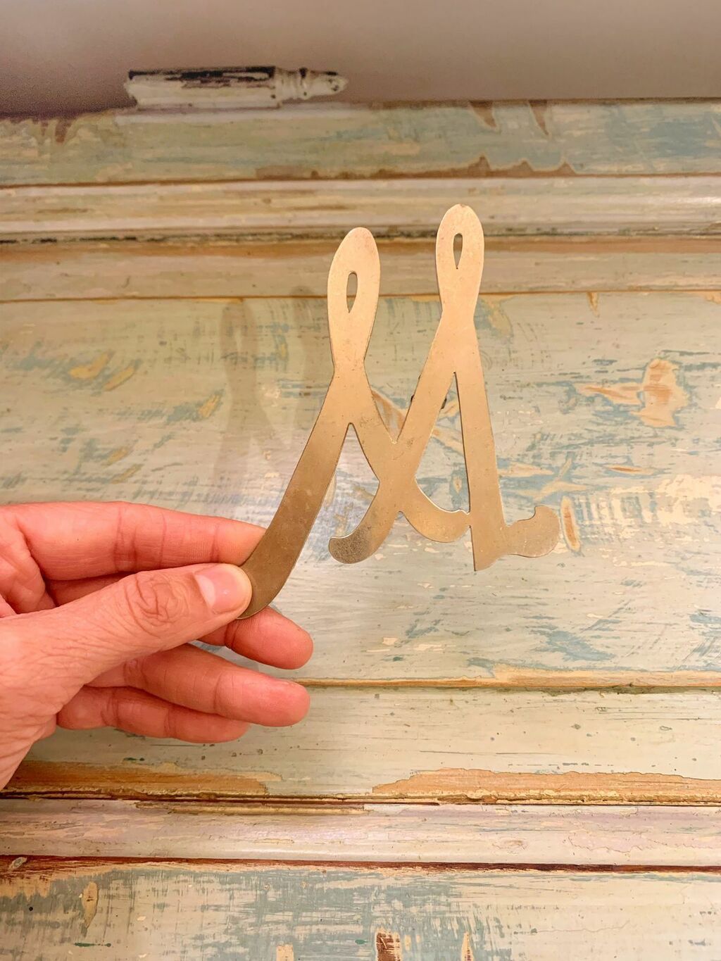 Letra de Bronce Antigua ~ Cursiva - Espacio Sira