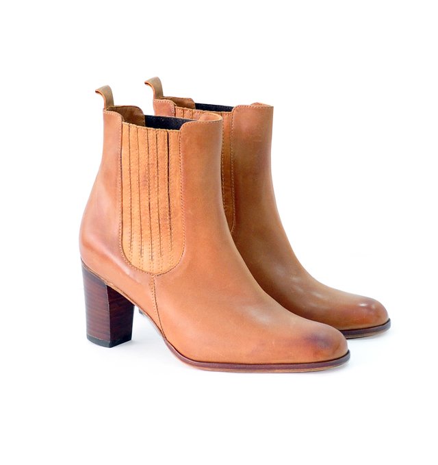 Rossi & Caruso women leather boots.