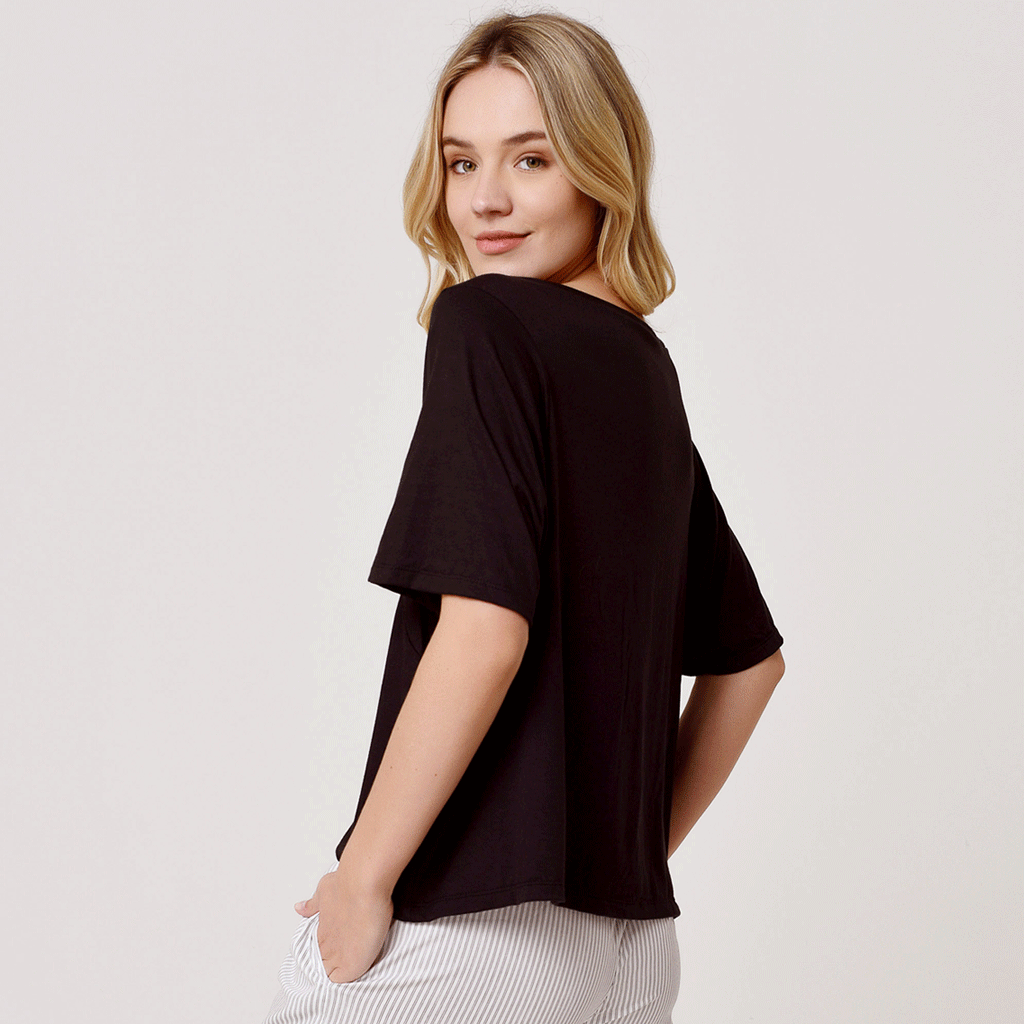 Remera Maria negra - Comprar en AMULETA