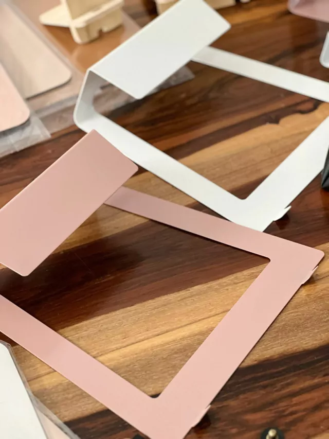 Soporte notebook metal - Comprar en Gramineasdeco