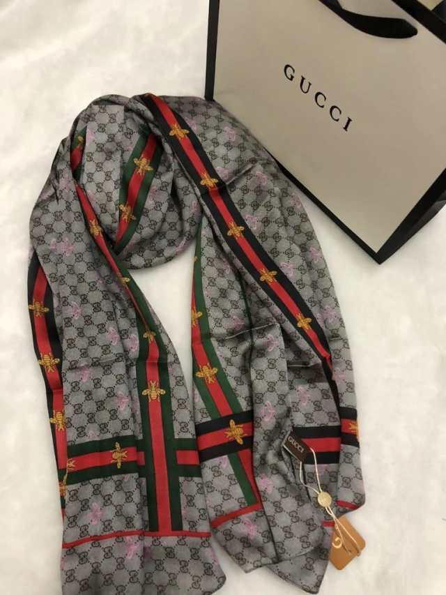 Lenço Gucci Seda