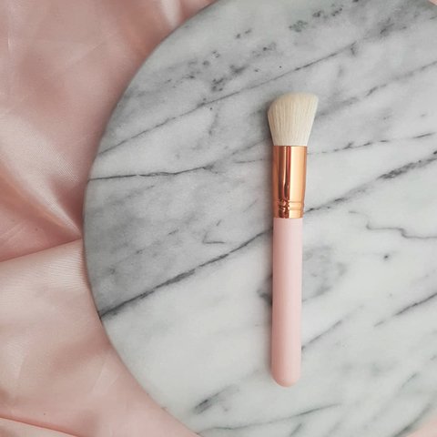 M7 Brocha biselada, fibra texturizada - SONTES MAKE UP