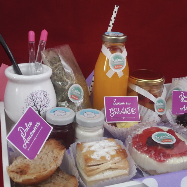 Desayuno Light Deluxe con Mate Cerámico