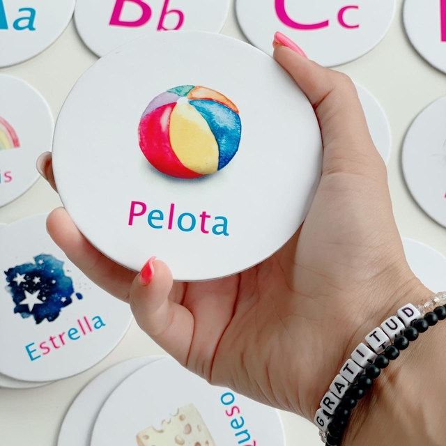 Juego de memoria ABC imprenta castellano