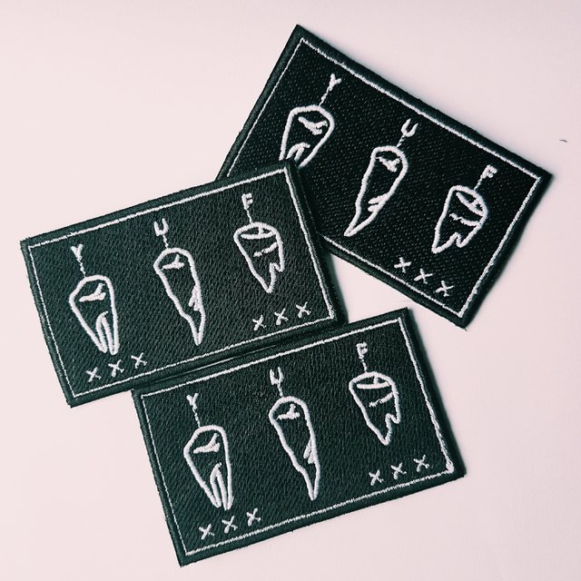 PATCH TEETH - Comprar em yuf