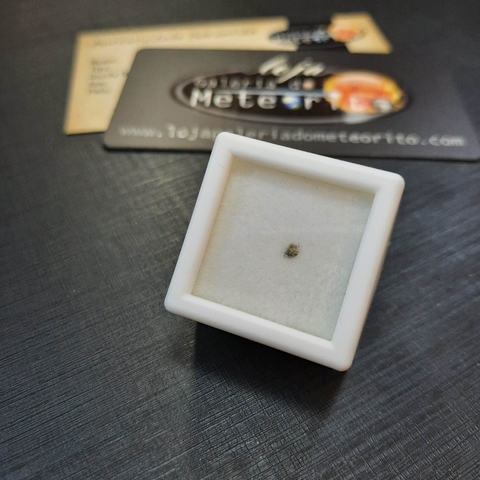 Meteorito NWA 6950 - Acondrito Lunar (gabbro)