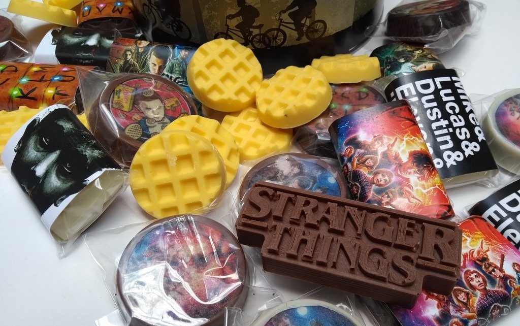 Lata Stranger Things con Chocolates - Nerdy Planet