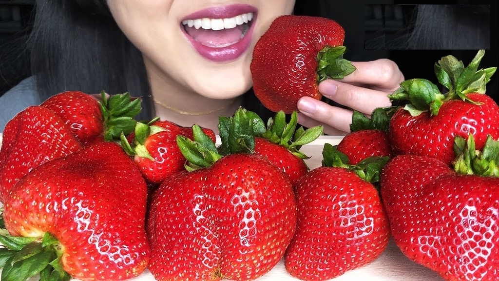 Morango Gigante - Comprar em Plantamundo