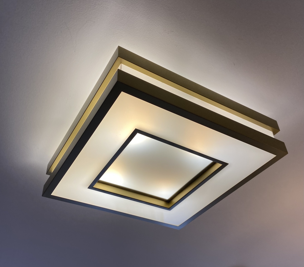 Plafon Moderno Dourado 50x50x14cm