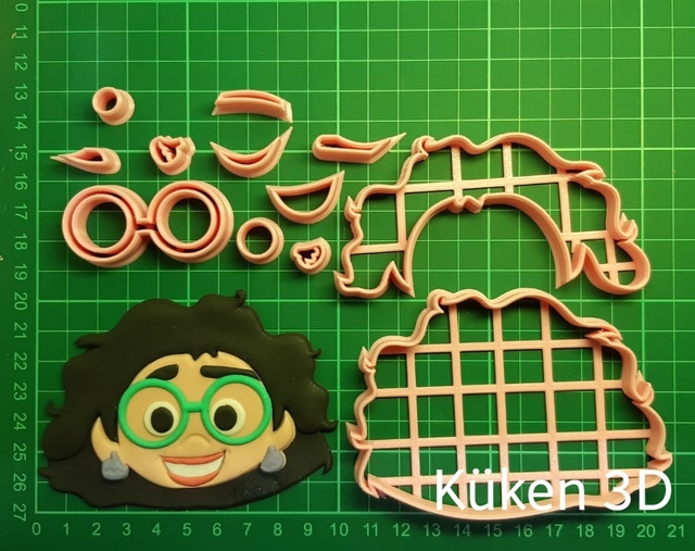 Cortante mirabel 10cm Collage encanto mod6