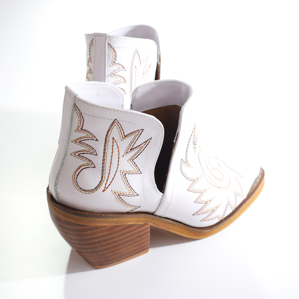 Charros Botas Texanas Mujer Cortas Cuero Bordado Quica Alas