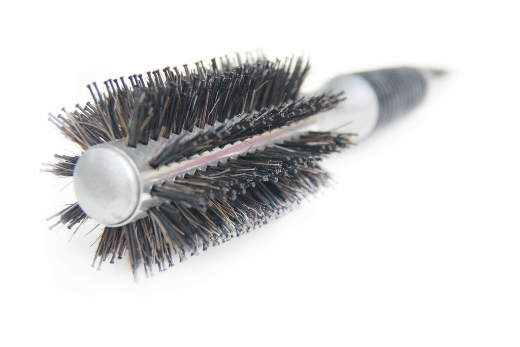 Escova Térmica de Metal #2603 - Cachos e Alisamento Práticos | Escov